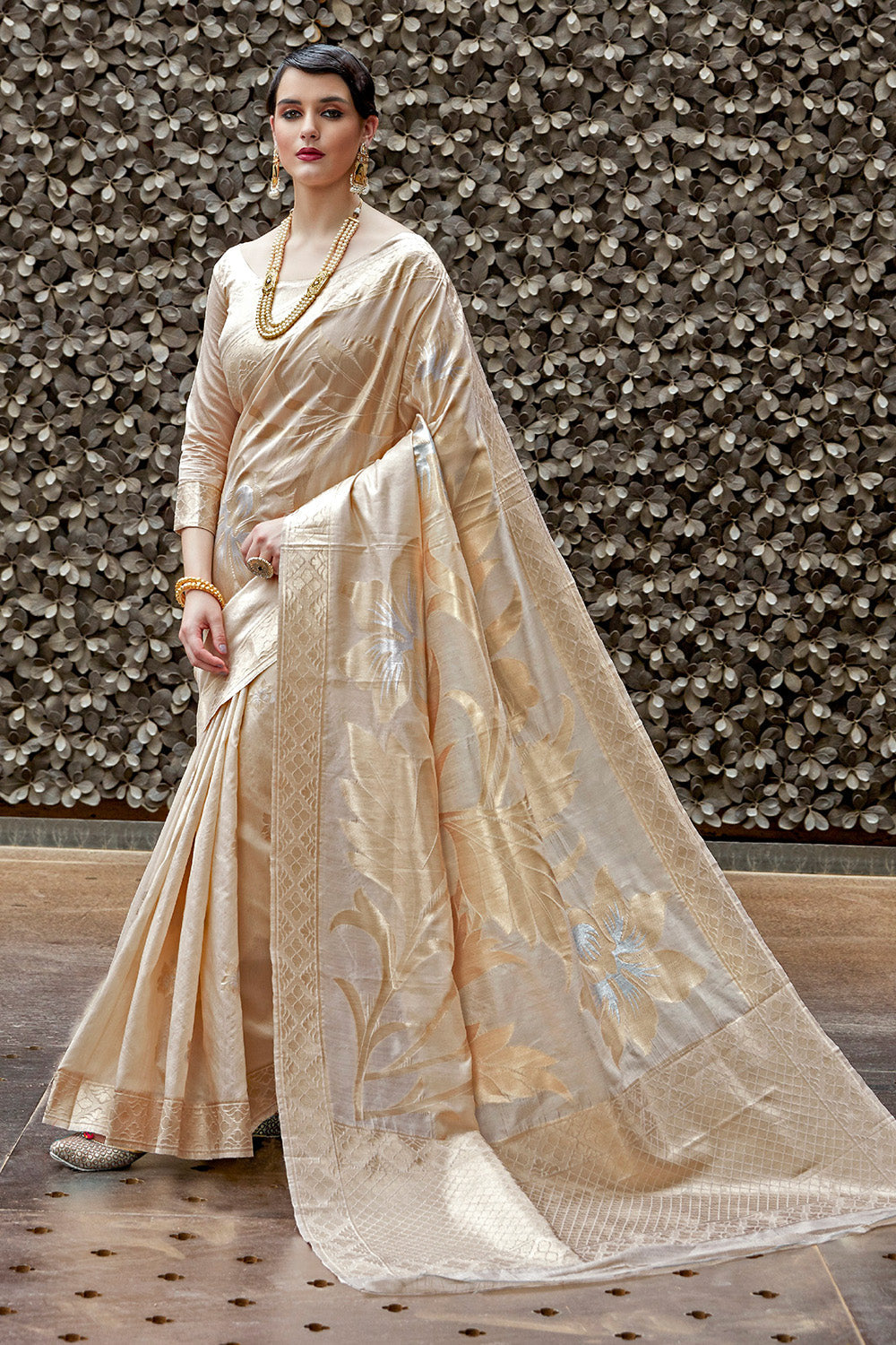 Golden Saree - Buy Beautiful Golden Colour Sarees Online | Karagiri