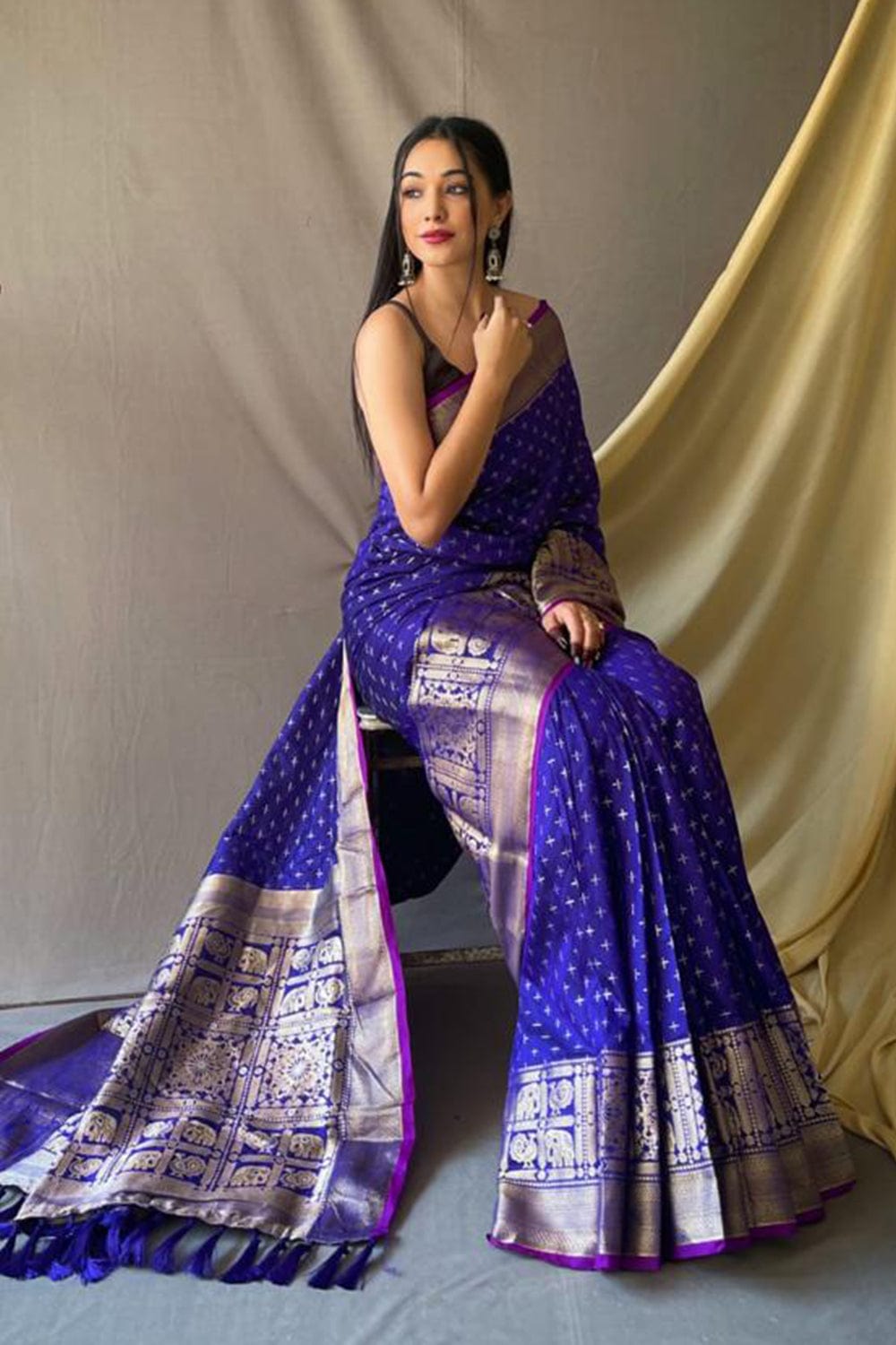 Shop Latest Purple Color Silk Sarees Online | Karagiri