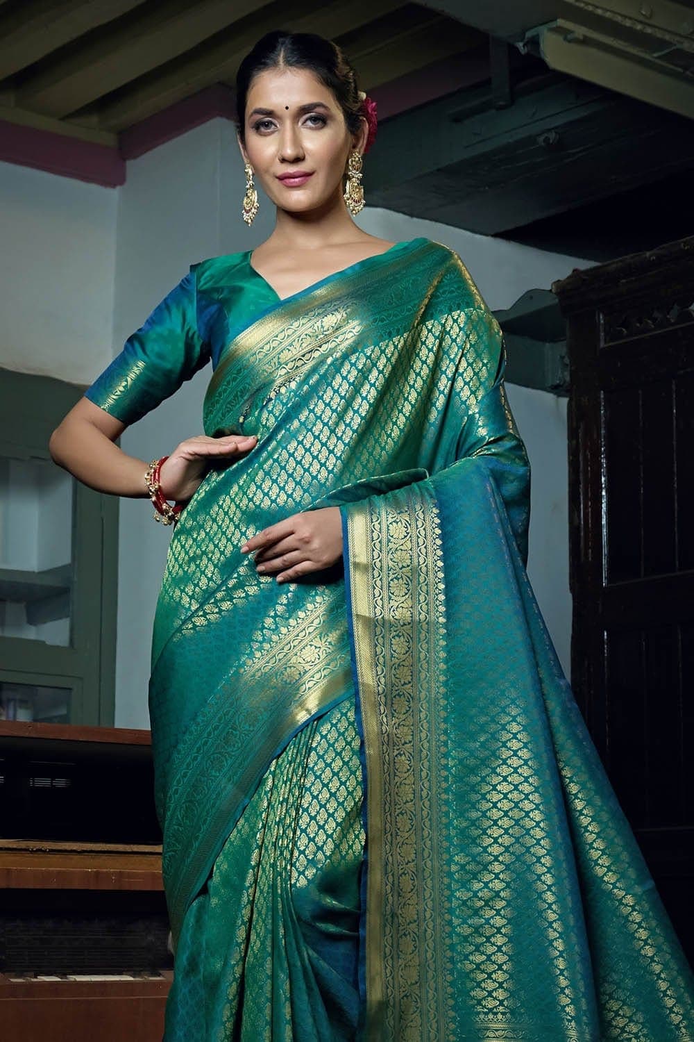 Buy the beautiful Kanjivaram Saree online - KARAGIRI | DEEPOTSAV SALE ...