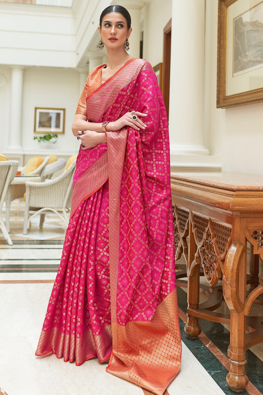 Patan Patola Sarees - Buy Patan Patola Sarees Online at Karagiri